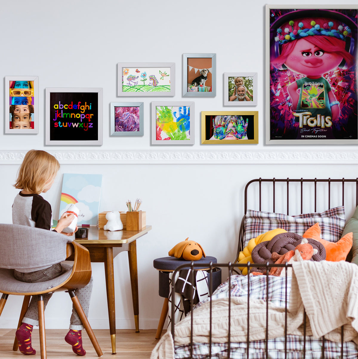 Pop-up Frames — Beautiful cut-to-size picture frames